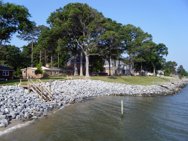 Riprap | Shore erosion control | Hodges & Hodges